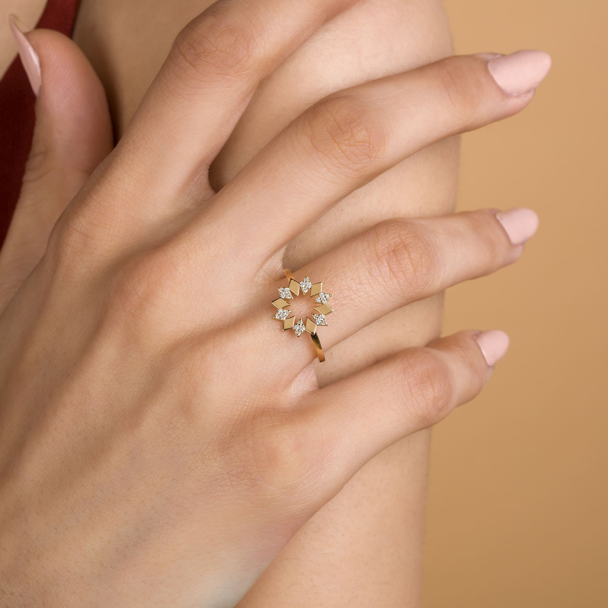 ECOM Model Shoot - Shapes Defined