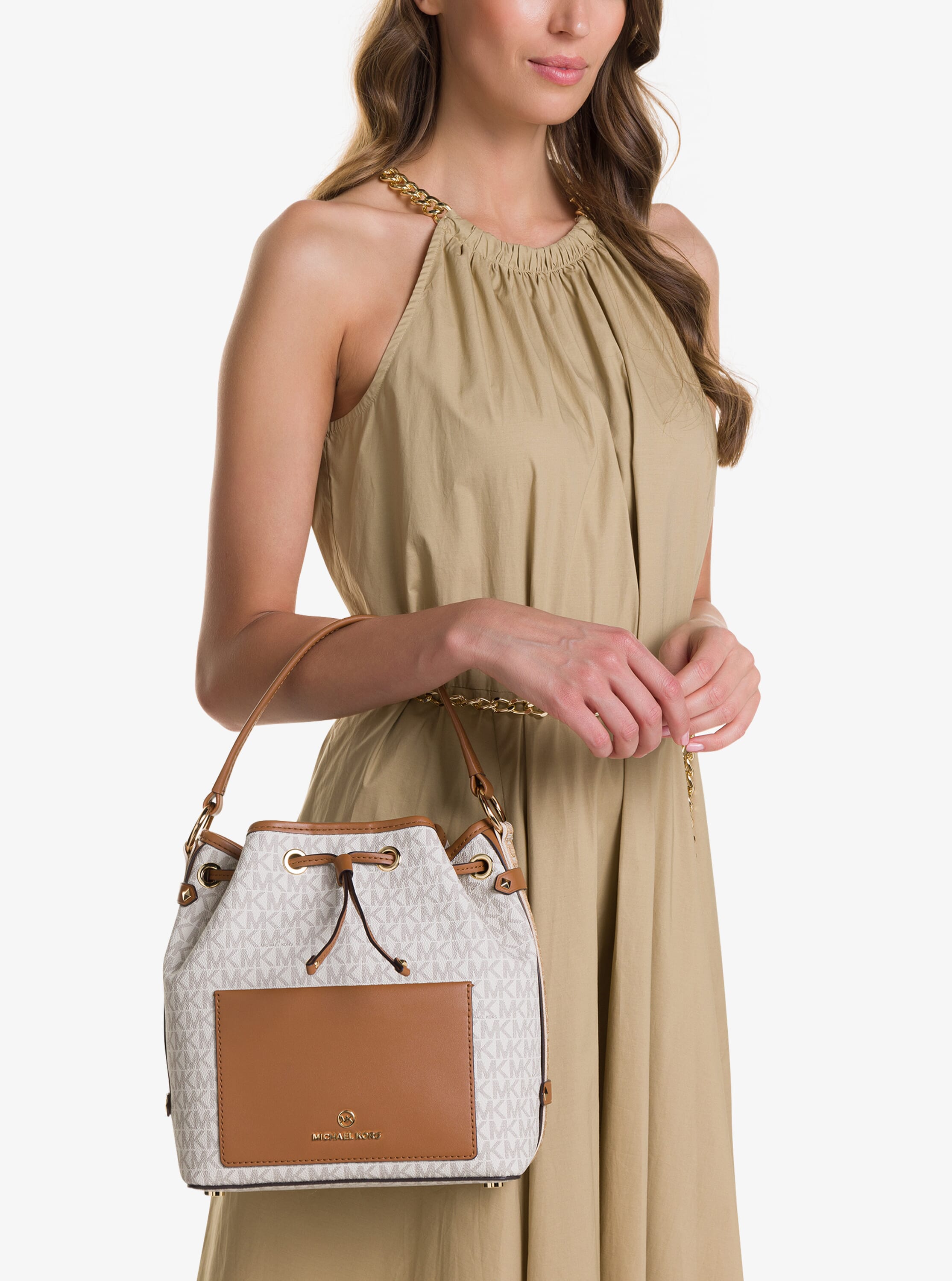 ECOM Model Shoot - Shapes Defined